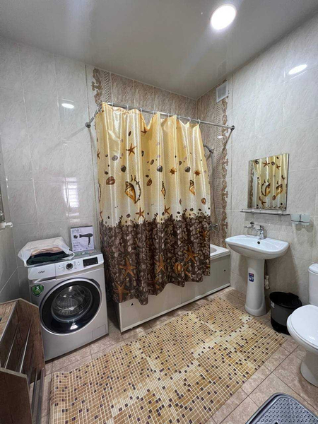 Продается 3-х комнатная квартира в новостройке на Алайском