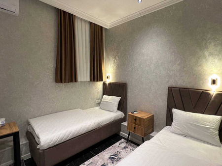 Petit hostel адрес ул.Фаробий ориентир между Ташми и беруний