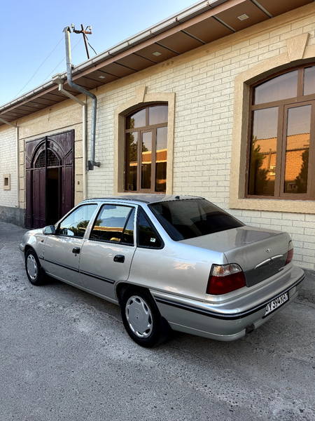 Nexia sons sotiladi