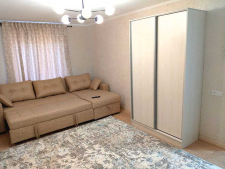 Сдается 1 ком квартира рядом с Махтумкули