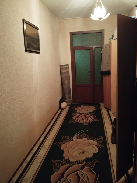 Дукон сотилади 2 хонали уй билан бирга.