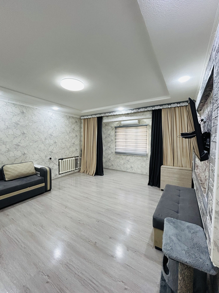 Срочно продается квартира Авиасозлар 1