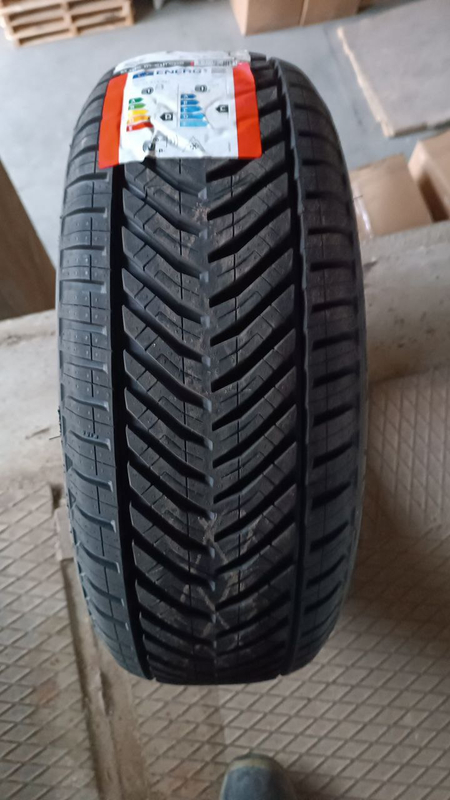 Всесезонная шина RIKEN 235/55R17 Malibu, Orlando, Hundai.
