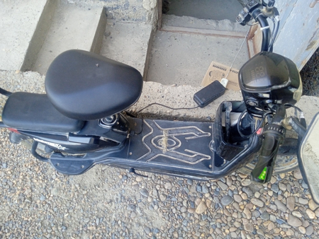 Skuter velomax 1