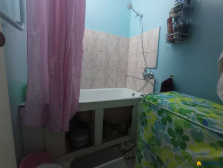 Срочно! Продается 2/4/4 квартира в Юнусабадском р-не 7 кв!   (J 904)