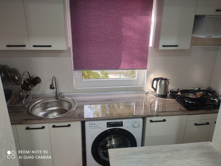 Саламатина  1/2/4 Кирпич Балк1*3м² Общ пл28м²