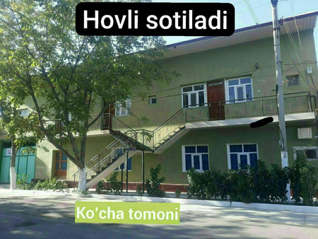 Hovli sotiladi 3 etaj