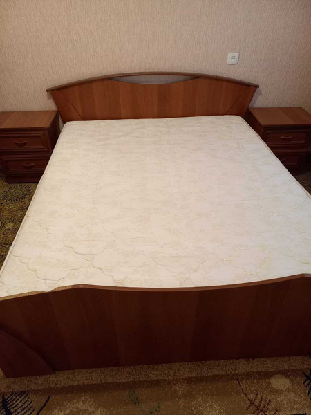 Спальный гарнитур