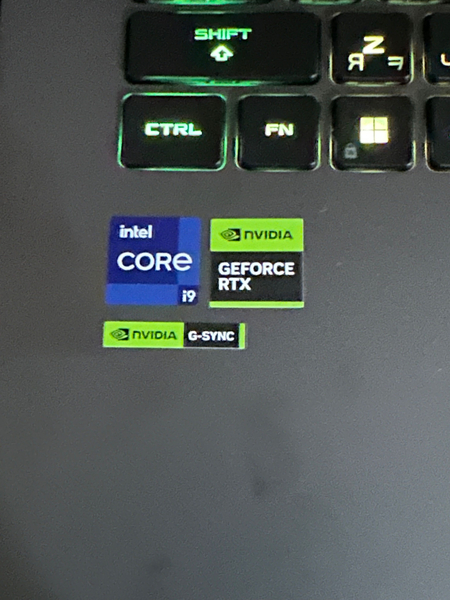ASUS rog strix g18(2023)