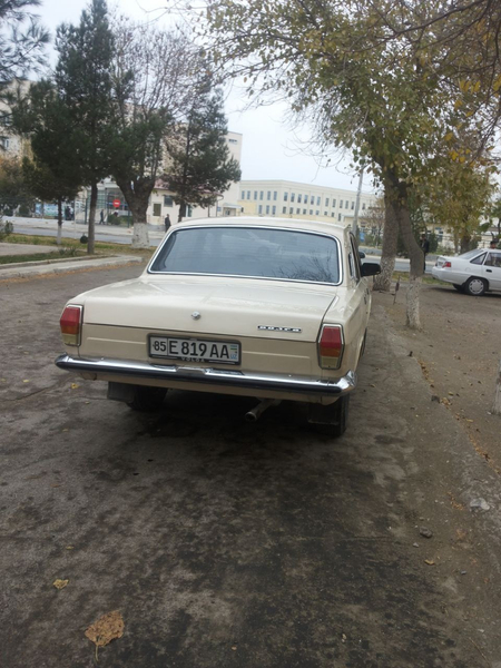 VOLGA. GAZ 2410. holati alo darajada. Metan benzin. 96700 toza probeg.