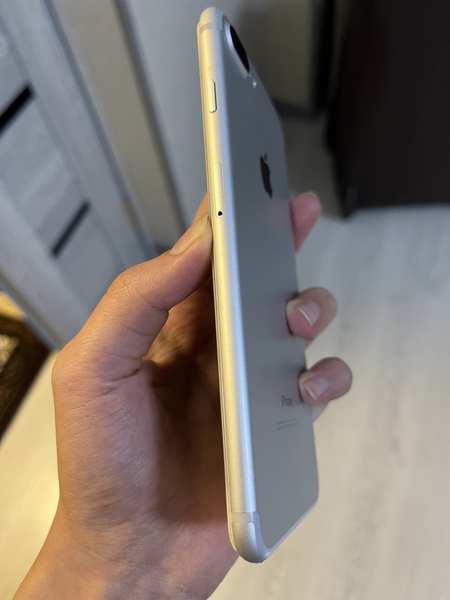 IPhone 7+ 128 gb