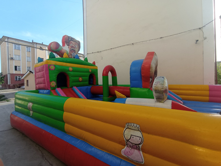 Tayyor biznes batut sotiladi
