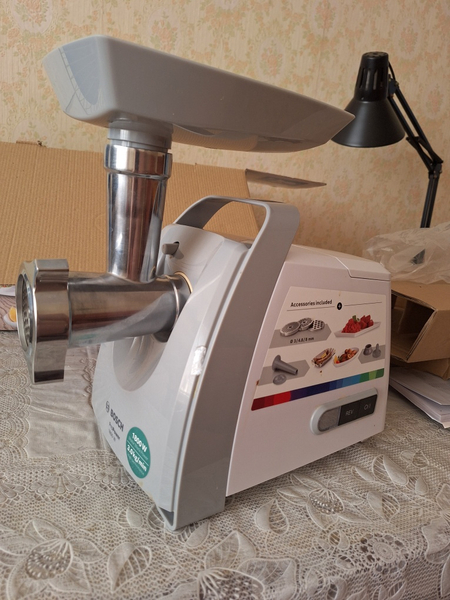 Мясорубка BOSCH.