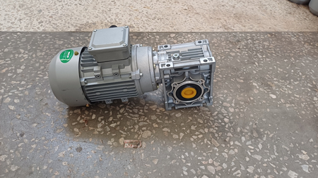 Mator reduktor rv.30,40,50,63,75,90,110,130,150