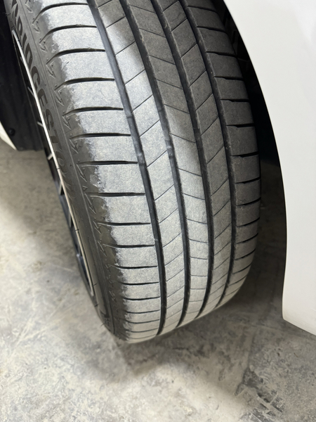 vossen diska 215/55/17