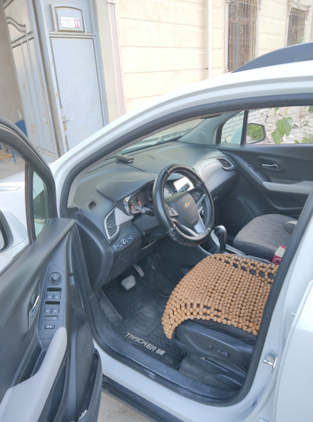 Tracker 1 pozirsiya