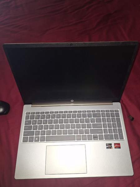 HP noutbuk sotiladi
