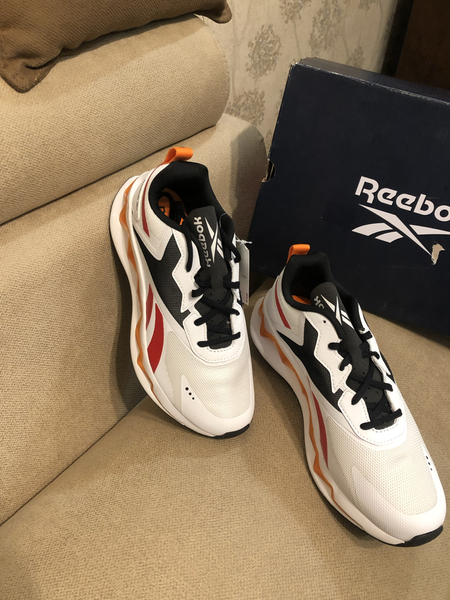 Reebok унисех кроссовки размер 39 оригинал!