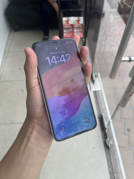 iPhone Xs max 64gb ideal