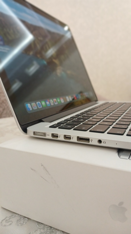 Macbook 13,3  (2014)