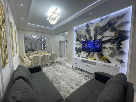 Tashkent city Boulevard 1700y.e
