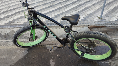 Velosiped spartivniy
