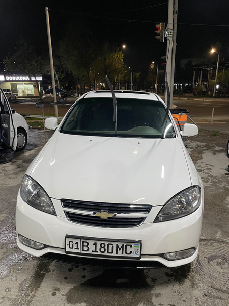Chevrolet Gentra AT