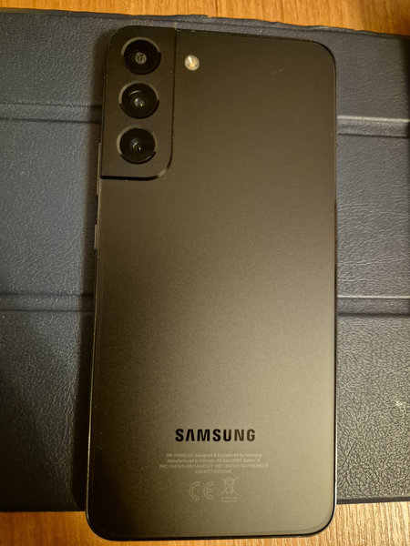 Samsung s22 plus snapdragon 8 gen 1. Vietnam