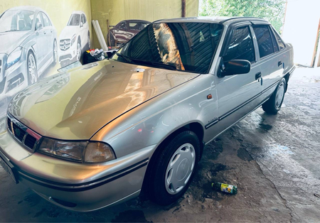 Nexia 1 DOHC sotiladi