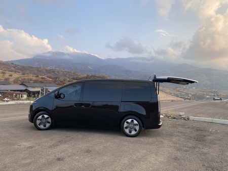 Hyundai Staria 2022