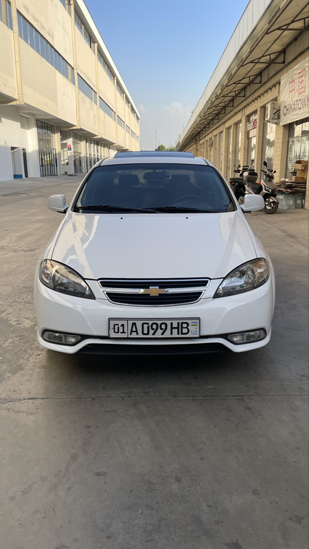 Срочно продаю свою машину Gentra 3 Lacetti