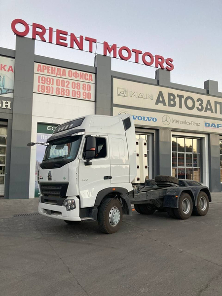 Howo-A7 6x4 CNG эгарли тягач