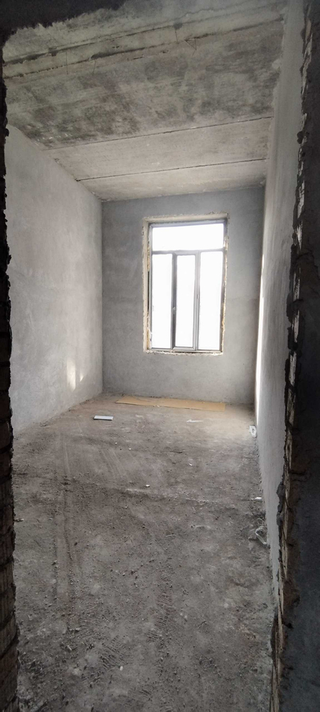 №3105.Продается 4х- комнатная квартира в Новостройке.