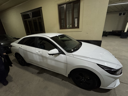 Hyundai elantra 2021