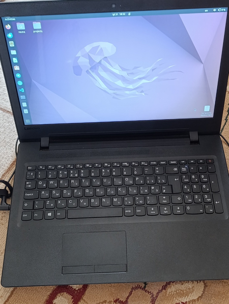 Lenovo noutbuk celeron