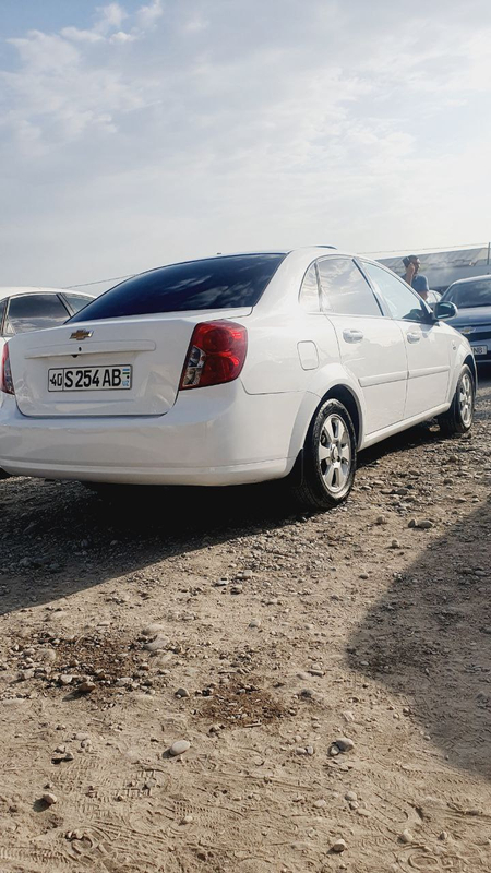 Lasetti 1.8 2011