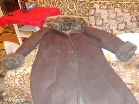 Дублёнка  в хорошем состоянии.