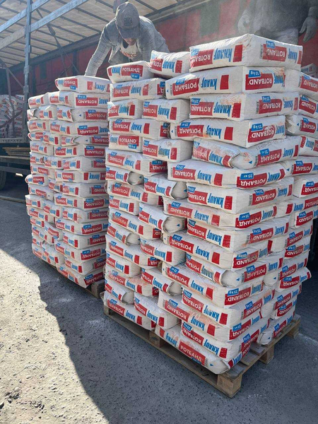 Knauf -Rotband   Universal gips suvoq