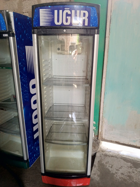 Продам холодильник