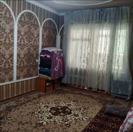 Юнусабад 11 
Мегапланет , метро юнусабад 
2/4/4