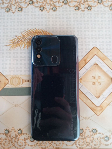 Tecno spark 8 есть обмен на айфон