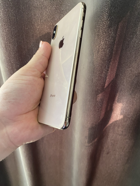 Phone xs max sotiladi 512gb emkost 80 qaropka bor