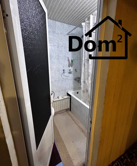 Квартира 2/2/4 Продается Мирабад. Ориентир: 11 роддом