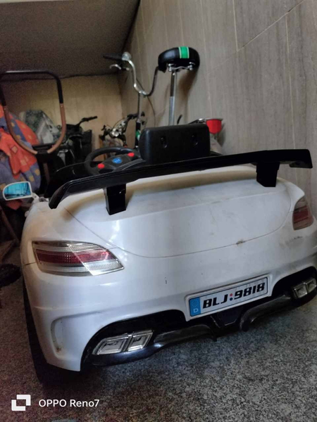 Машина игрушечный