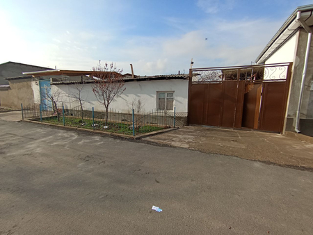 Продаю дом .Яшнабадский район