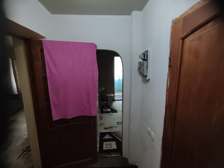Чирчик шахар питсотка 200$ 1 хоналик уй ижарага берамиз