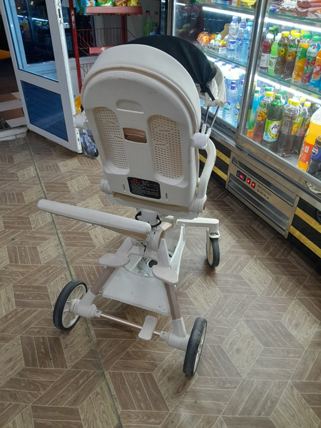 Детский коляска продаю почти новый