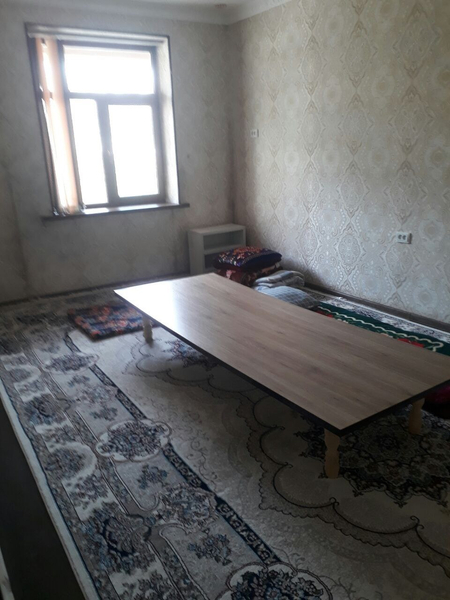 Ijaraga beriladi manzil 5mkr 1 xonali 1 etaj