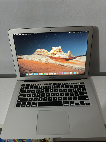 Macbook air 2014/i5/4/128