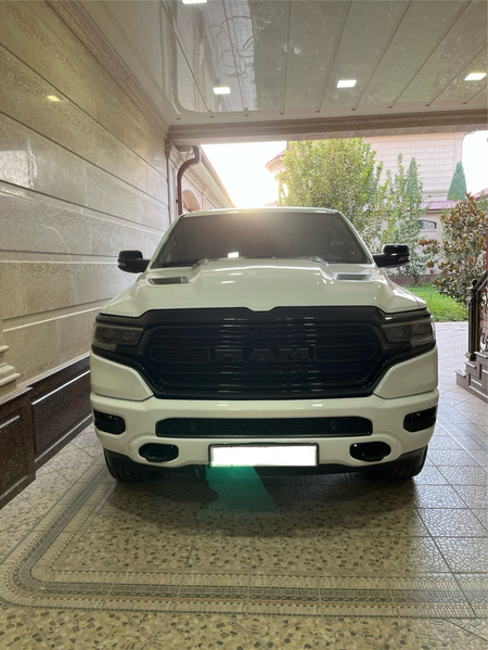 RAM 1500 5.7 AT Limited 4x4